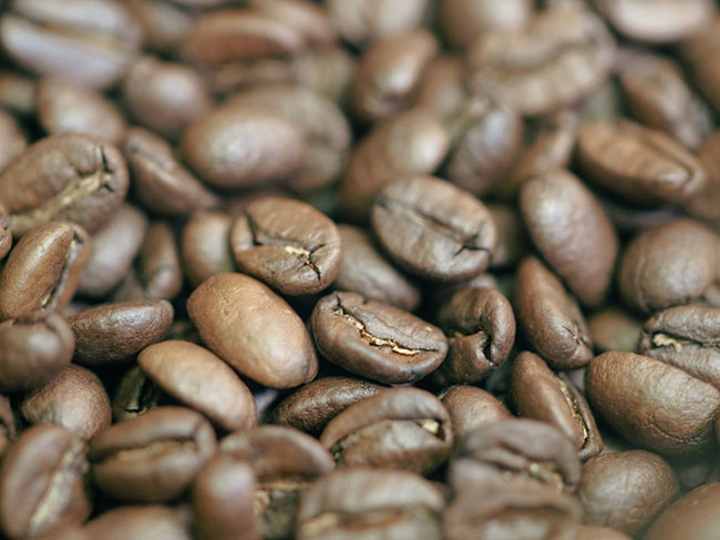 5 Ways a Coffee Bean Supplier Boosts Breakroom Coffee - SociaBull ...
